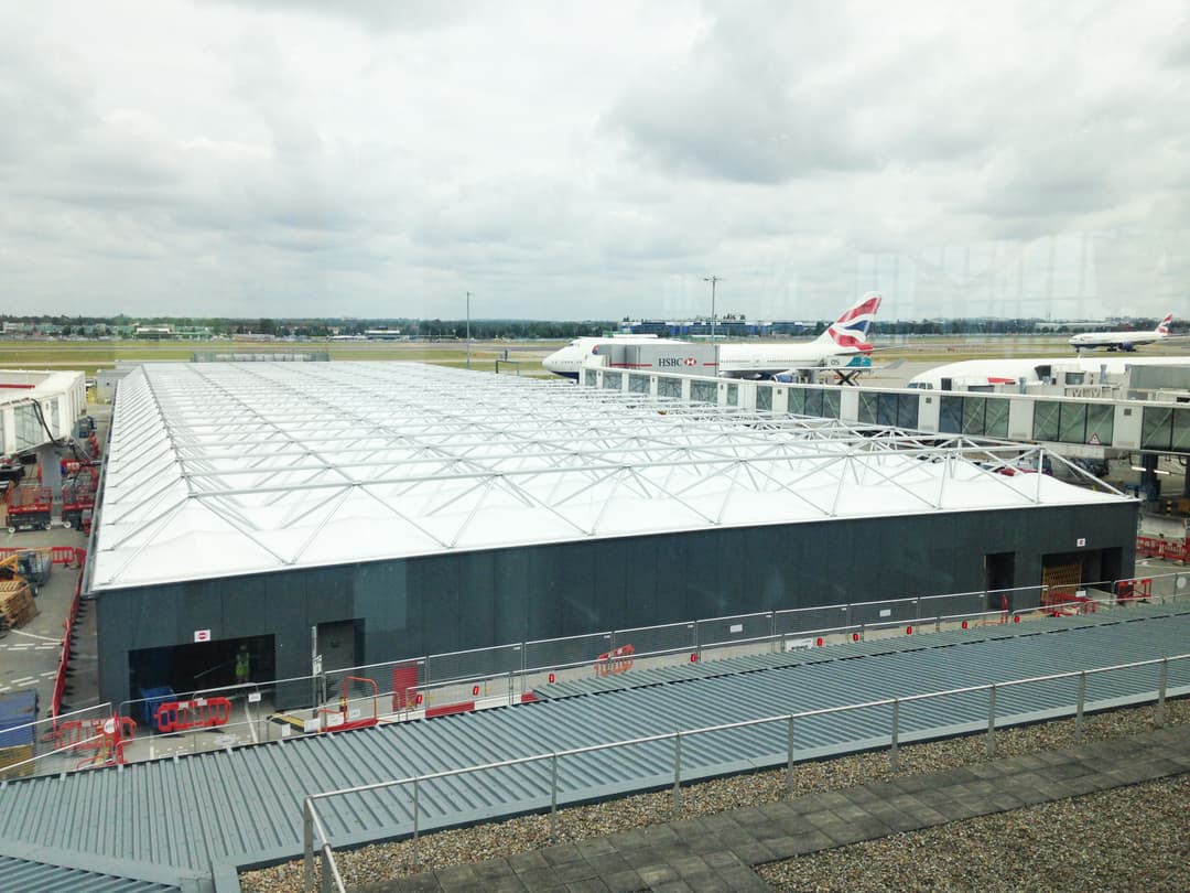 Airbridges and baggage recovery facility | Careys